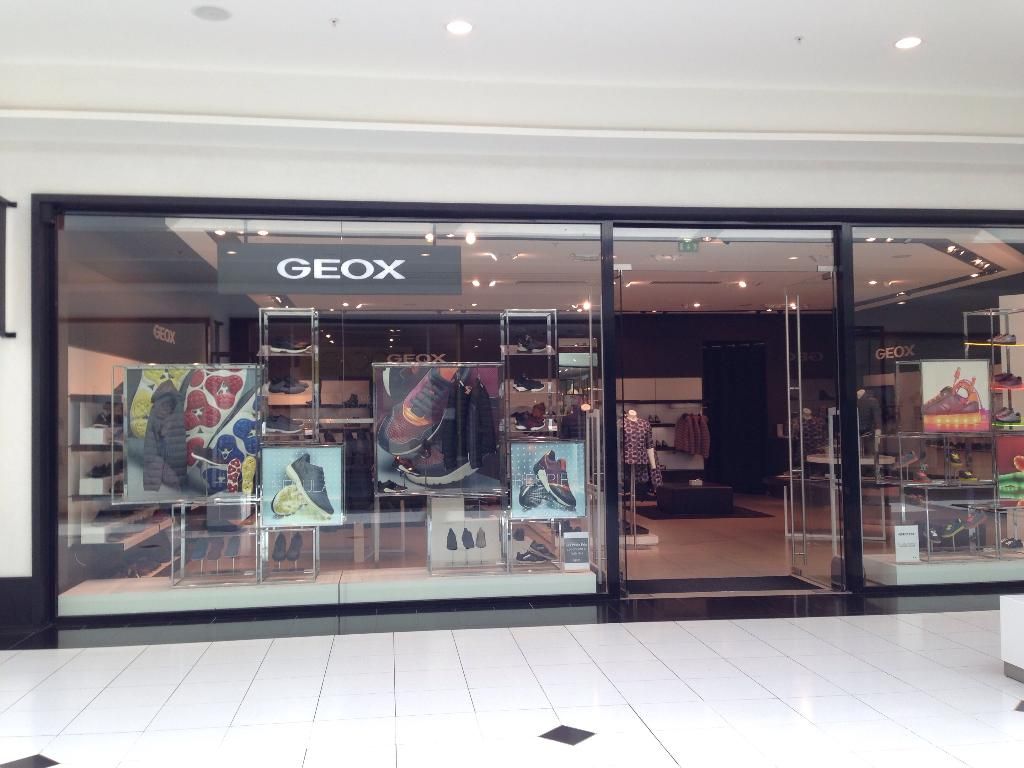 Geox Saint Herblain - Magasin de chaussures (adresse, horaires, menu)
