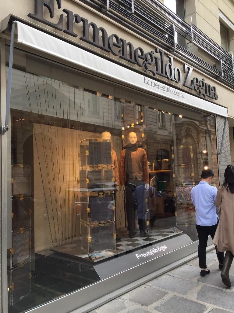 CANALI Paris - Magasins de vêtement (adresse, horaires)