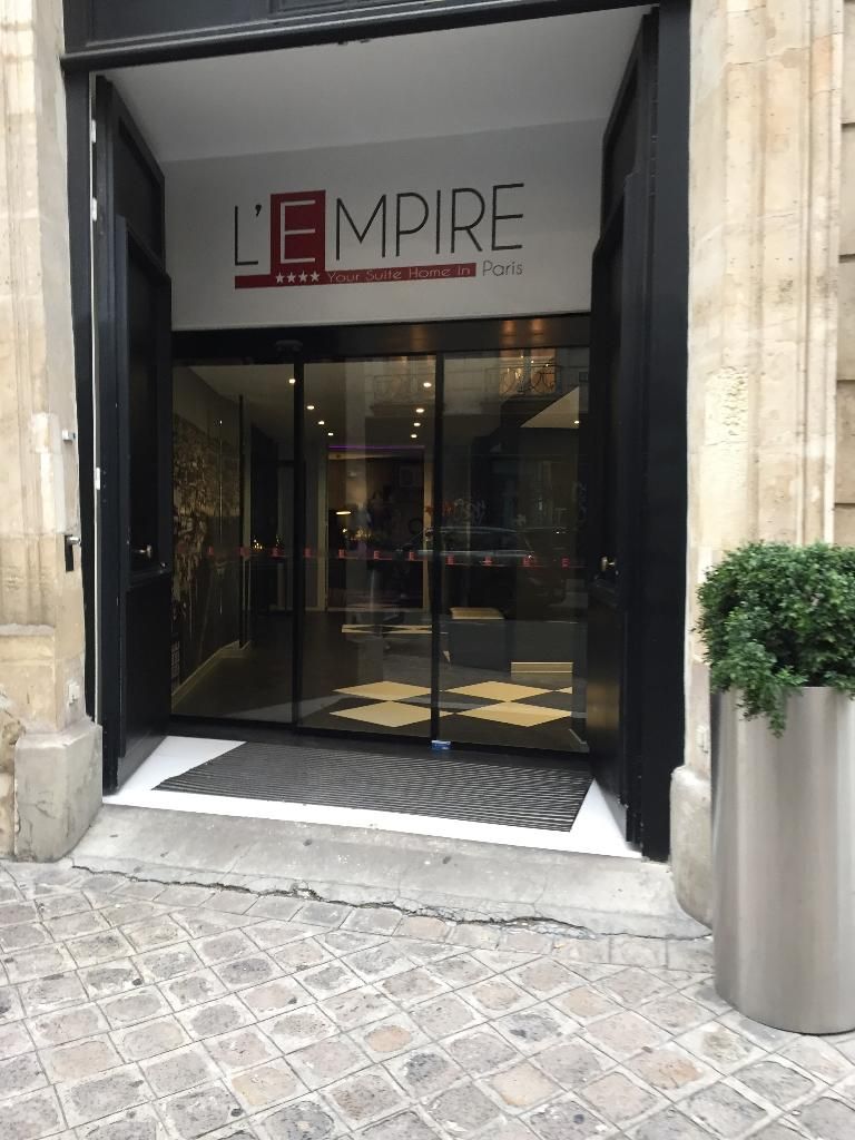 L'empire Paris - Hôtel (adresse, horaires, ouvert le dimanche)